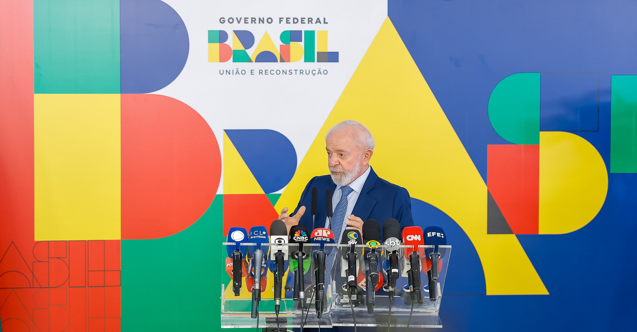 Lula diz que governo ‘não está entregando o que prometeu’ e pede ... Lula diz que governo ‘não está entregando o que prometeu’ e pede ...